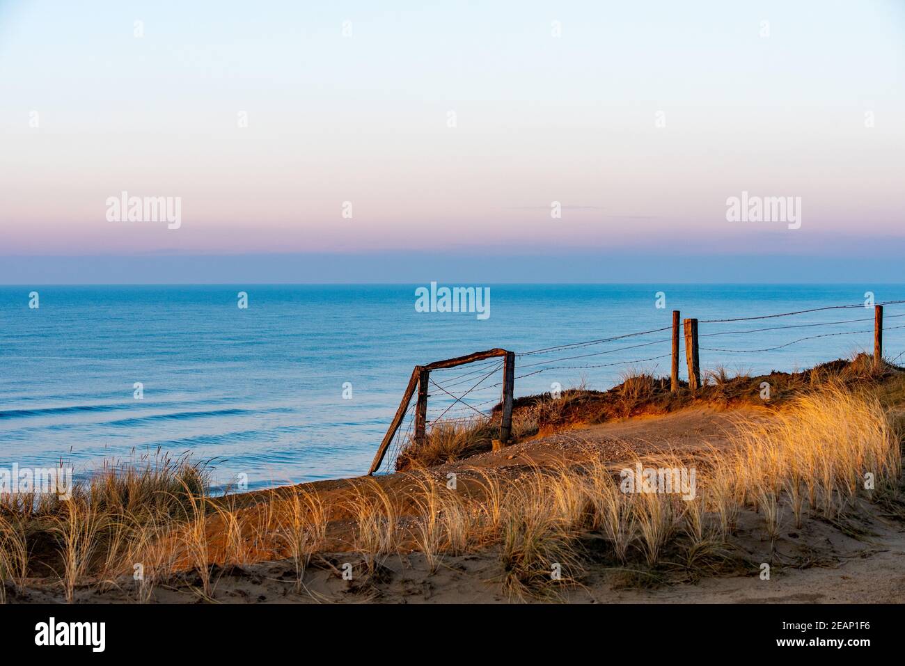 Cliff protection erosion hi-res stock photography and images - Alamy