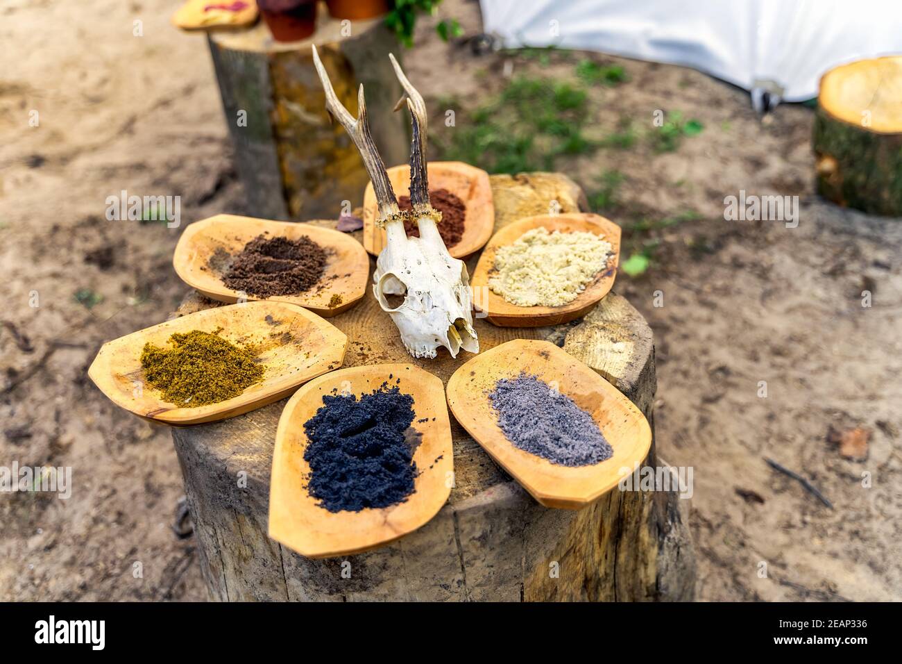 Ground plates hi-res stock photography and images - Alamy