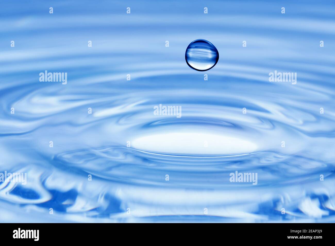 Round water droplet hi-res stock photography and images - Alamy