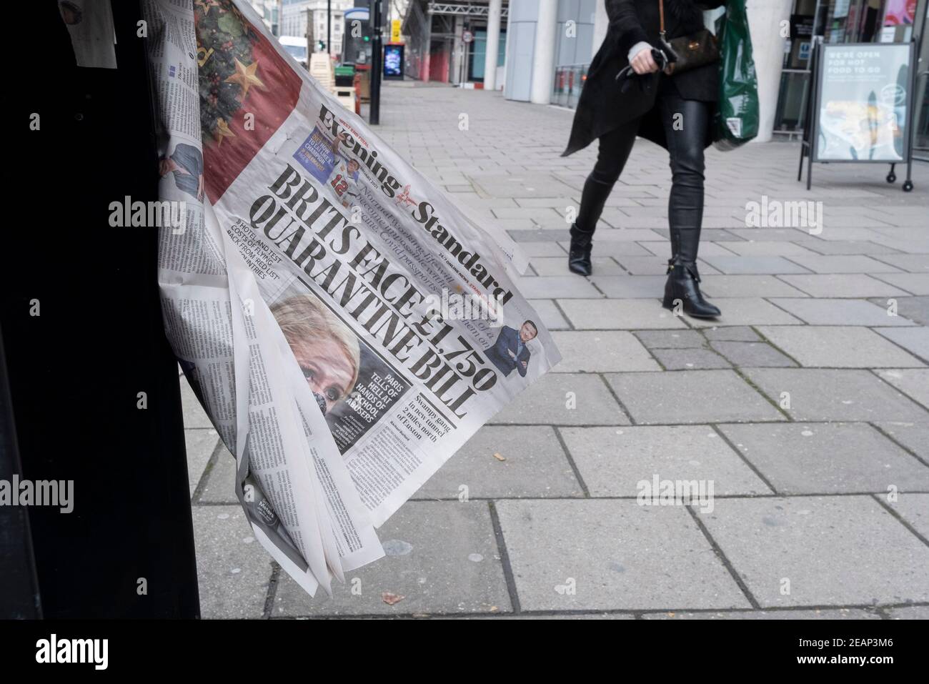 Old newspaper headline hi-res stock photography and images - Alamy