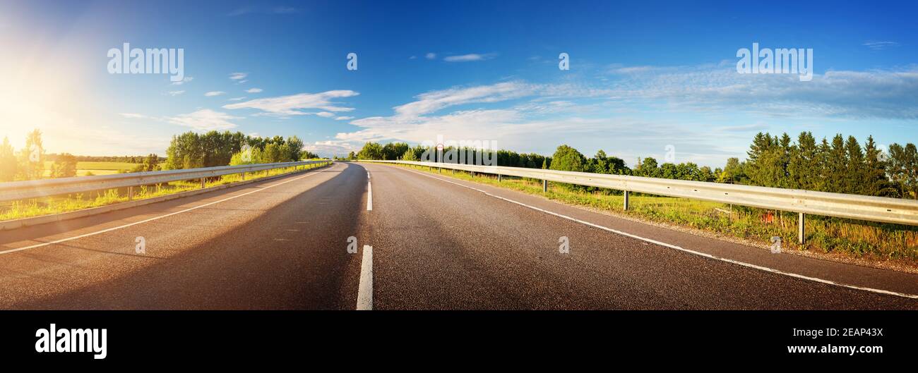 Evening sky open road hi-res stock photography and images - Alamy