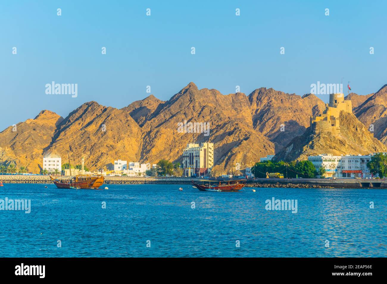 Medieval arab ship hi-res stock photography and images - Alamy