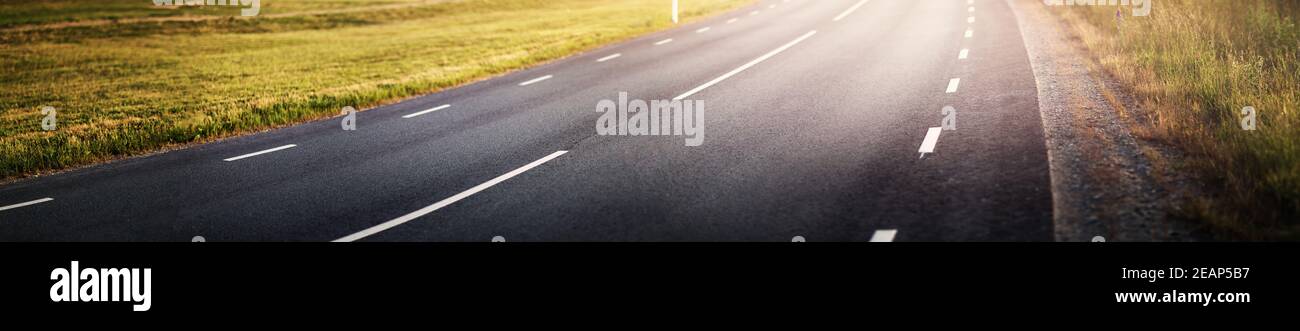 Dividing lines hi-res stock photography and images - Alamy