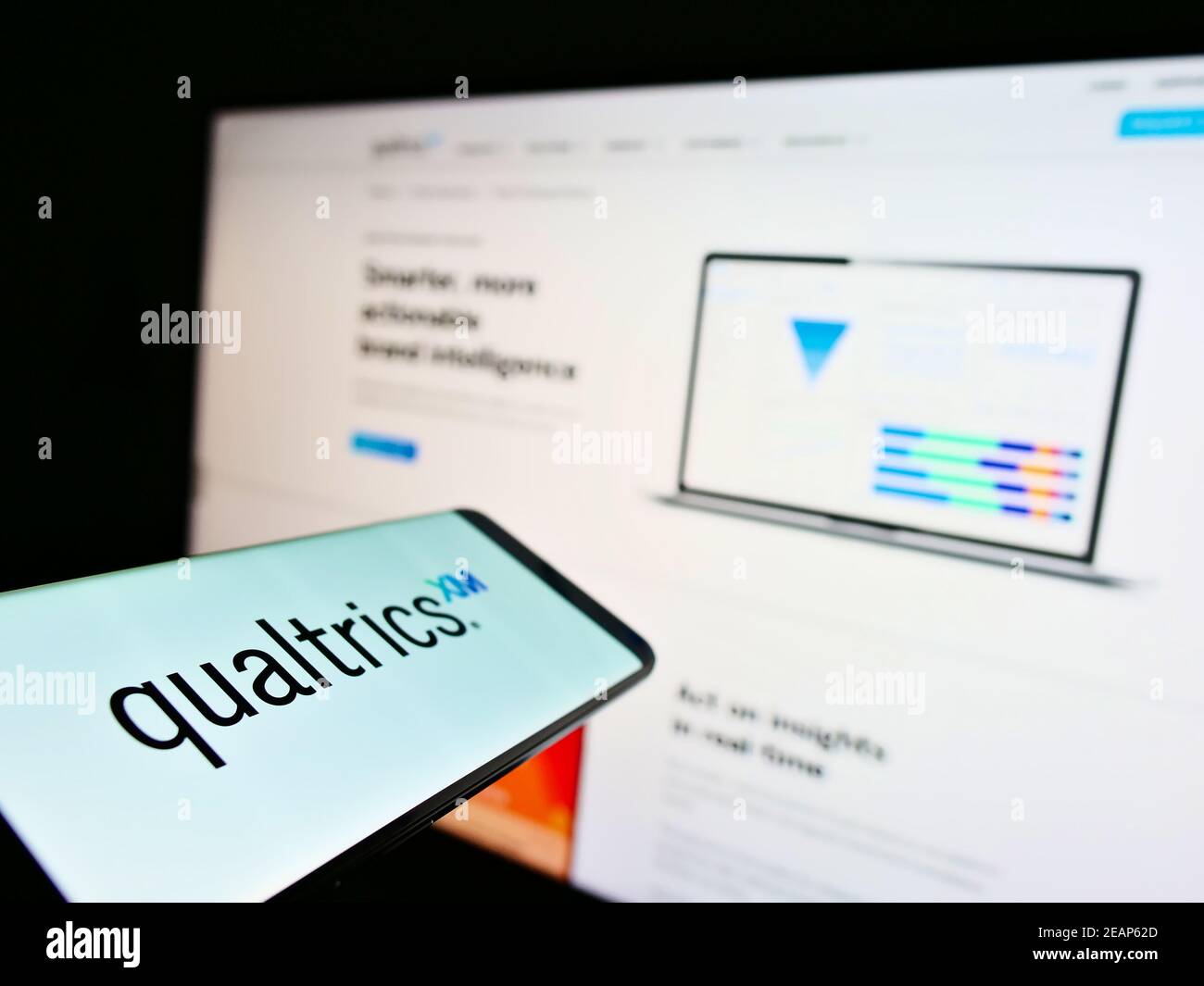 Qualtrics logo hi-res stock photography and images - Alamy
