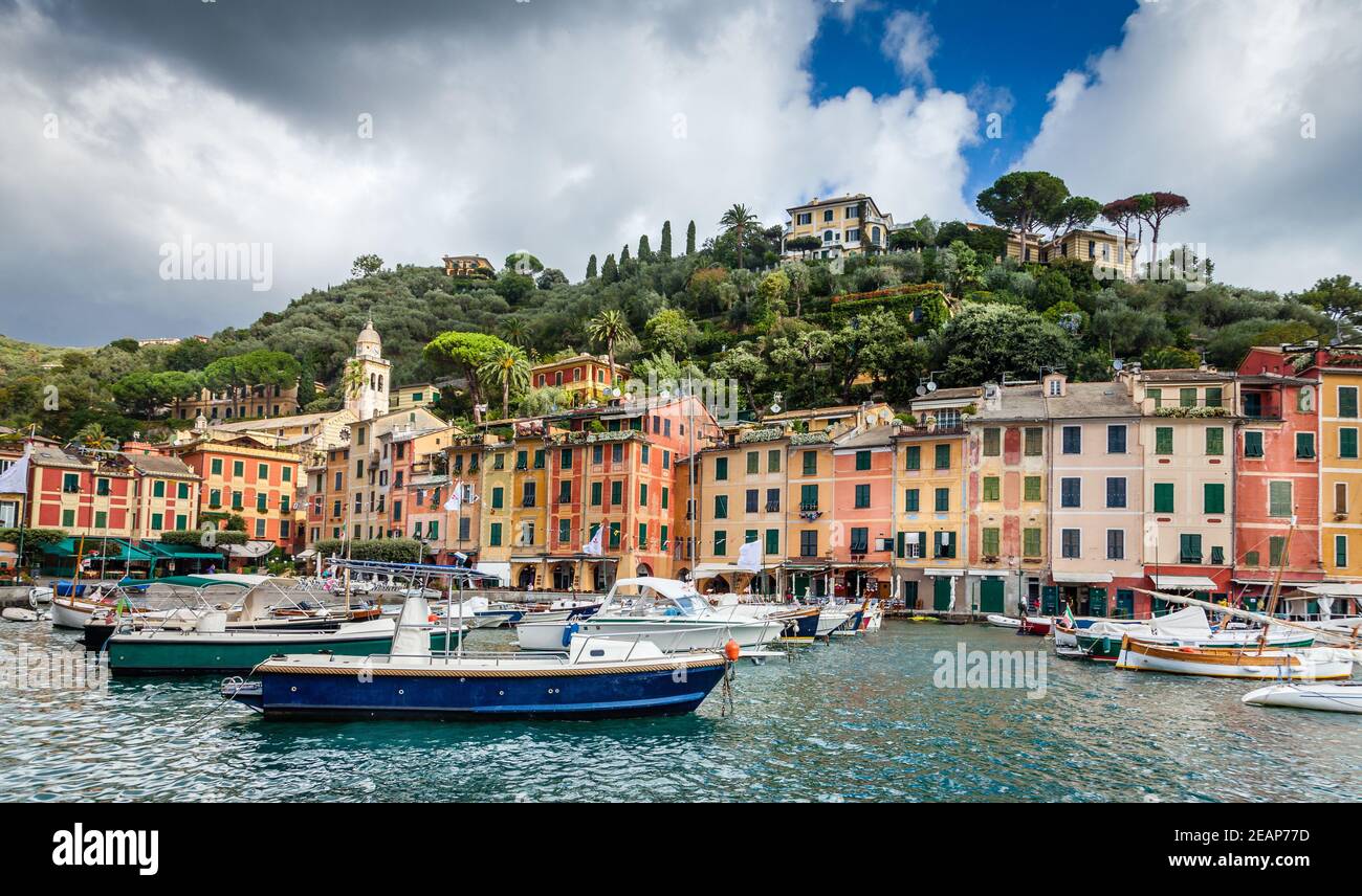 Beautiful italian architecture hi-res stock photography and images - Alamy