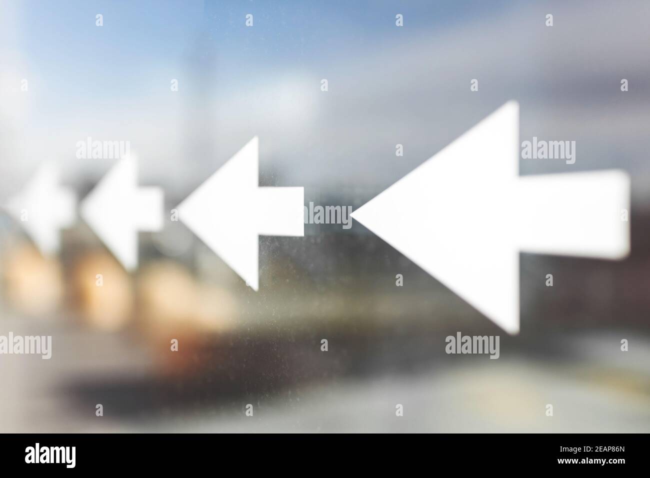 Arrow sticker hi-res stock photography and images - Alamy