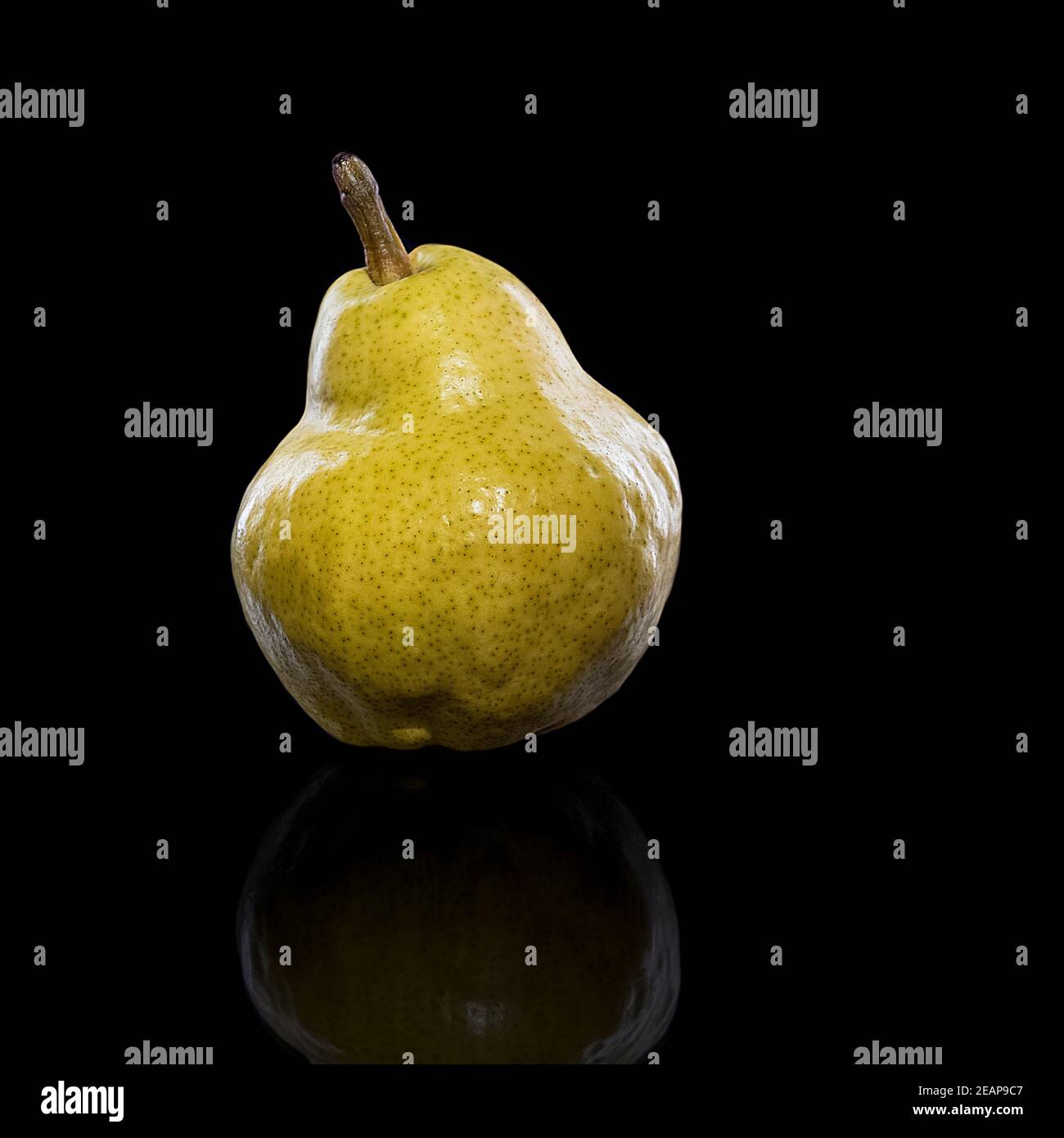 Fruit reflection hi-res stock photography and images - Alamy