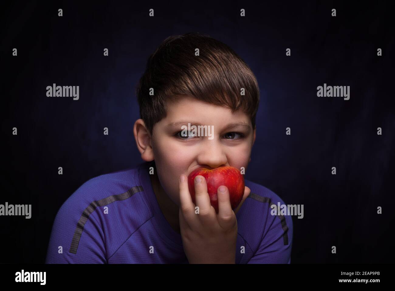 Closeup man eating apple hi-res stock photography and images - Alamy