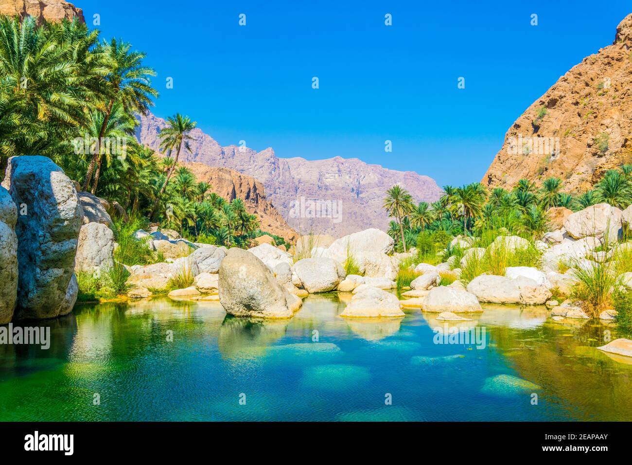 The green pool in wadi shab hi-res stock photography and images - Alamy