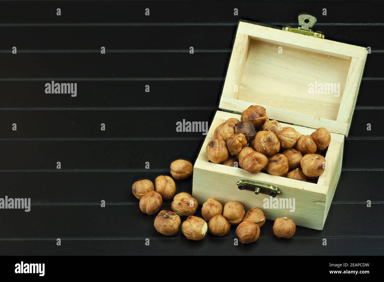 Chest nut hi-res stock photography and images - Alamy