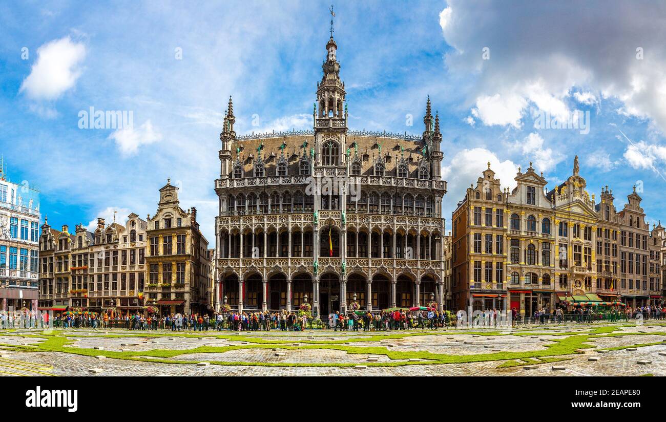 The Grand Place in a beautiful summer day in Brussels, Belgium Stock ...