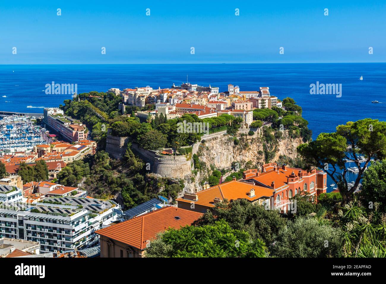 Panoramic view of prince's palace in Monte Carlo in a summer day ...