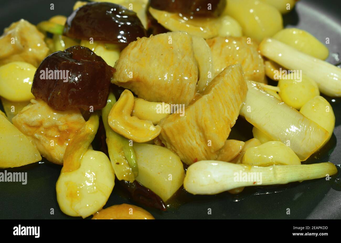 fried chicken with cashew nut sweet jujube yellow ginkgo and slice ...