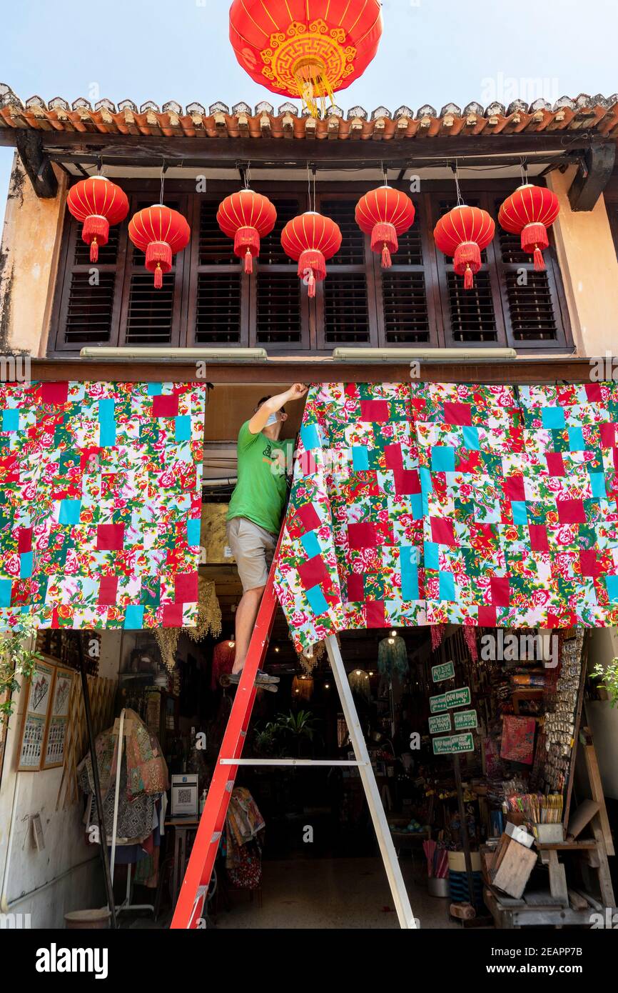 Hanging red lantern, traditional way to celebrate our Chinese Lunar New ...