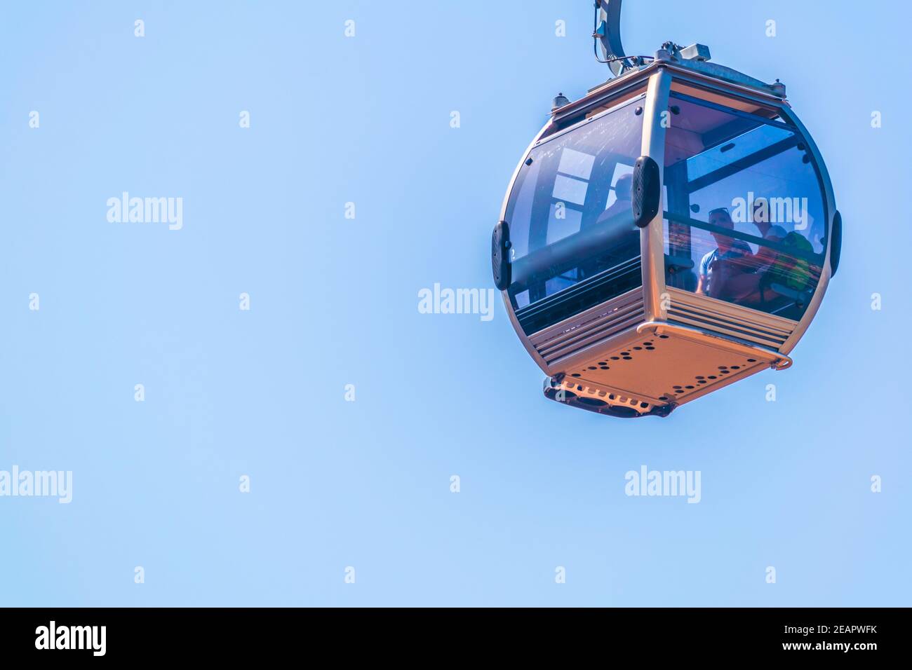 Cable car over Porto, Portugal Stock Photo - Alamy