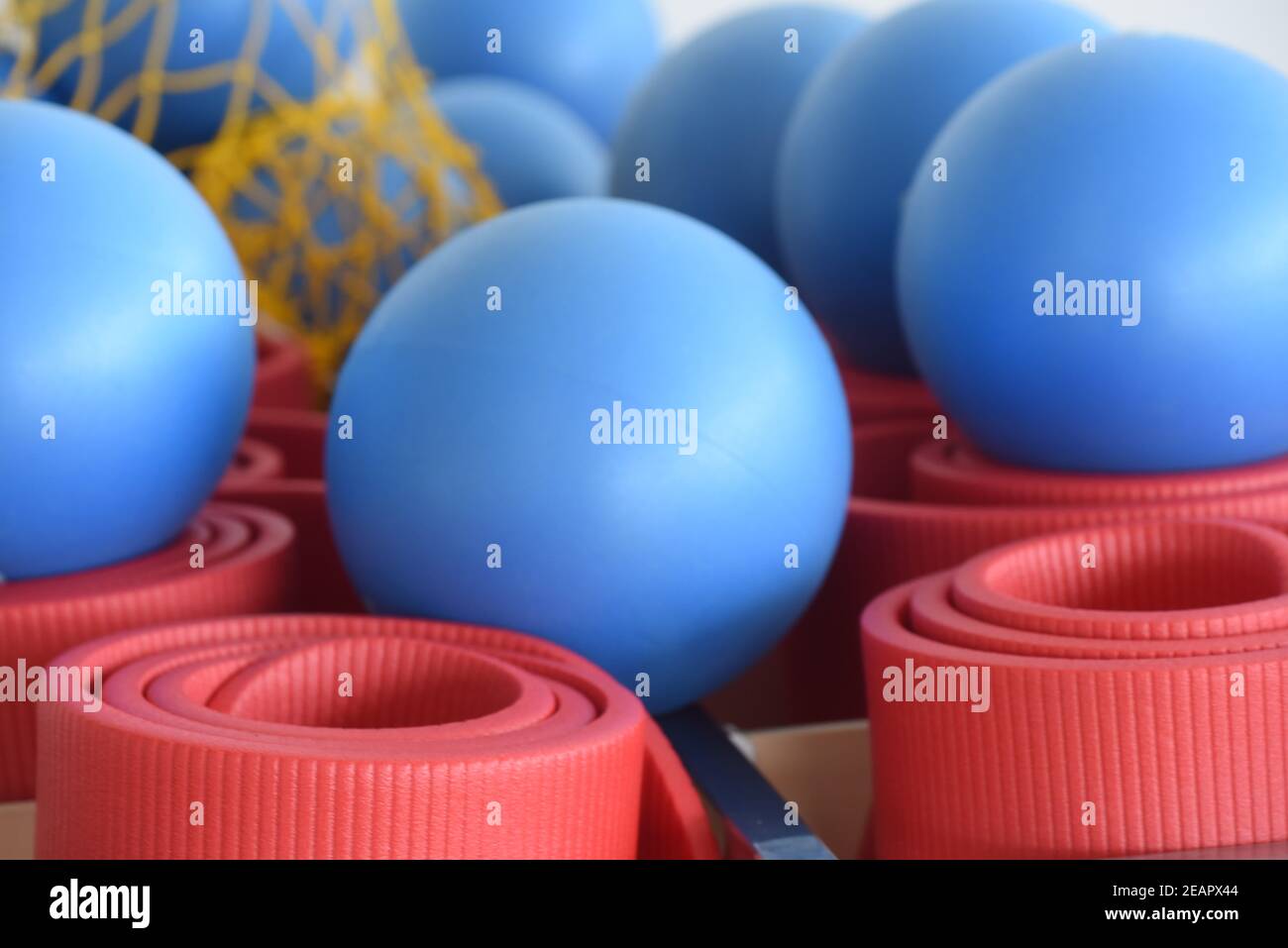 Shape circle hi-res stock photography and images - Alamy