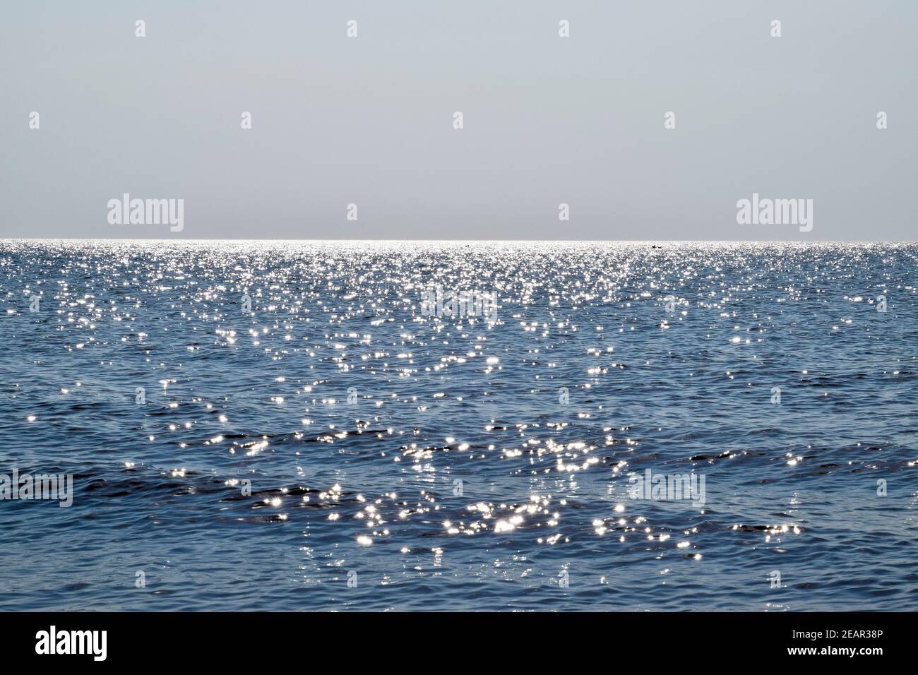 Sea line of the horizon. Sea and sky. The waves and glare of the sun ...