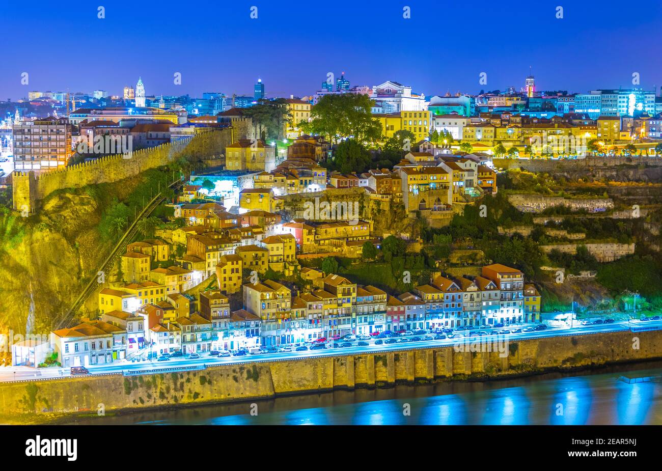 Porto bar night hi-res stock photography and images - Alamy