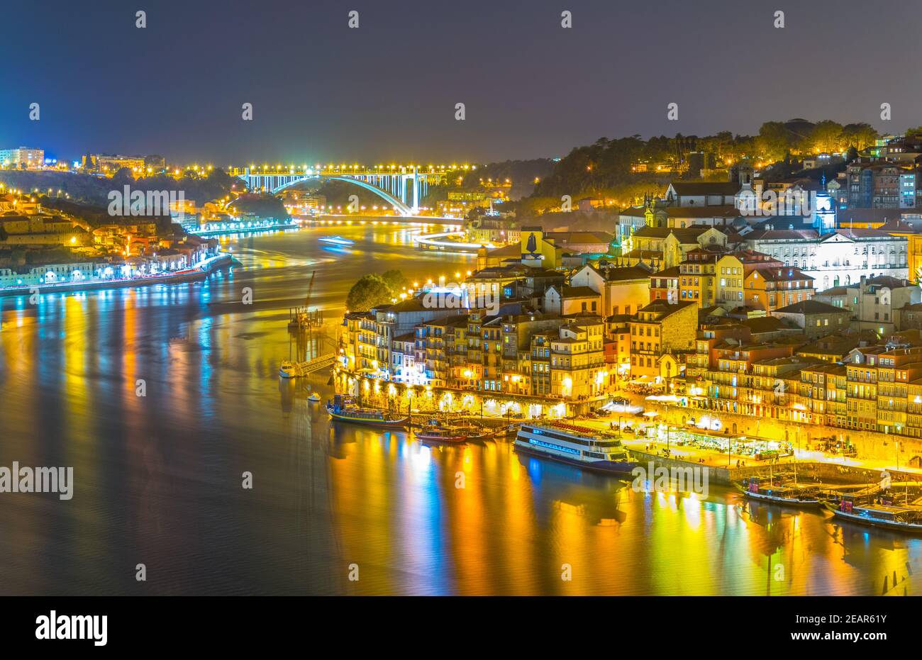 Porto bar night hi-res stock photography and images - Alamy