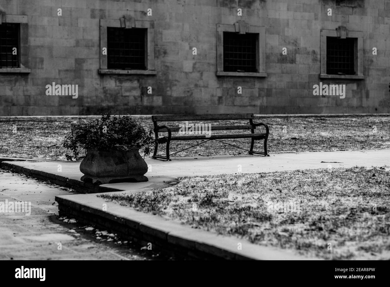 London weather photographs Black and White Stock Photos & Images - Alamy