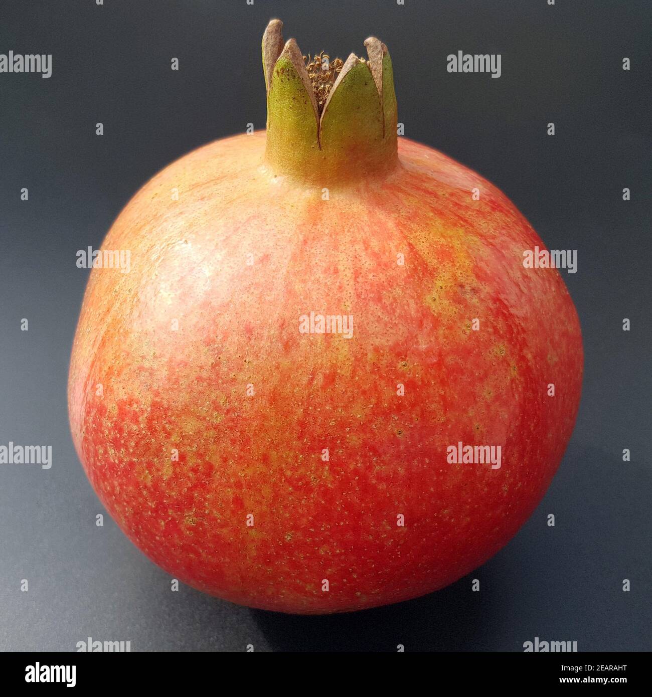 Granatapfel frucht hi-res stock photography and images - Alamy