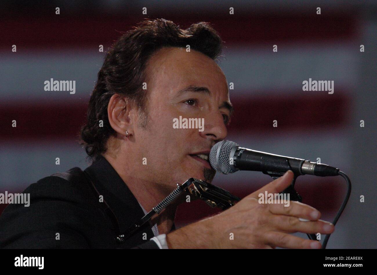 Bruce Springsteen @ Presidental canadate John Kerry rally at Bayfrot ...