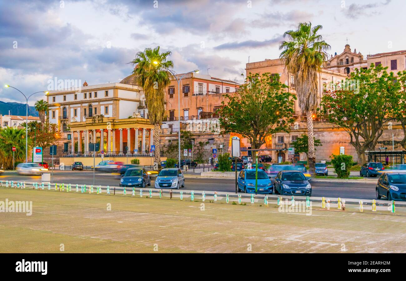 Cityscape of Palermo viewed from the seaside promenade, Sicily, Italy ...
