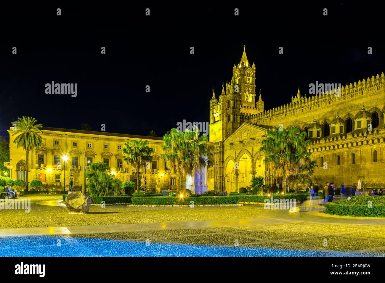 Night view of the cathedral of Palermo, Sicily, Italy Stock Photo - Alamy