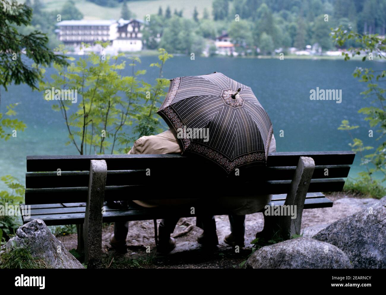 Im regen hi-res stock photography and images - Alamy