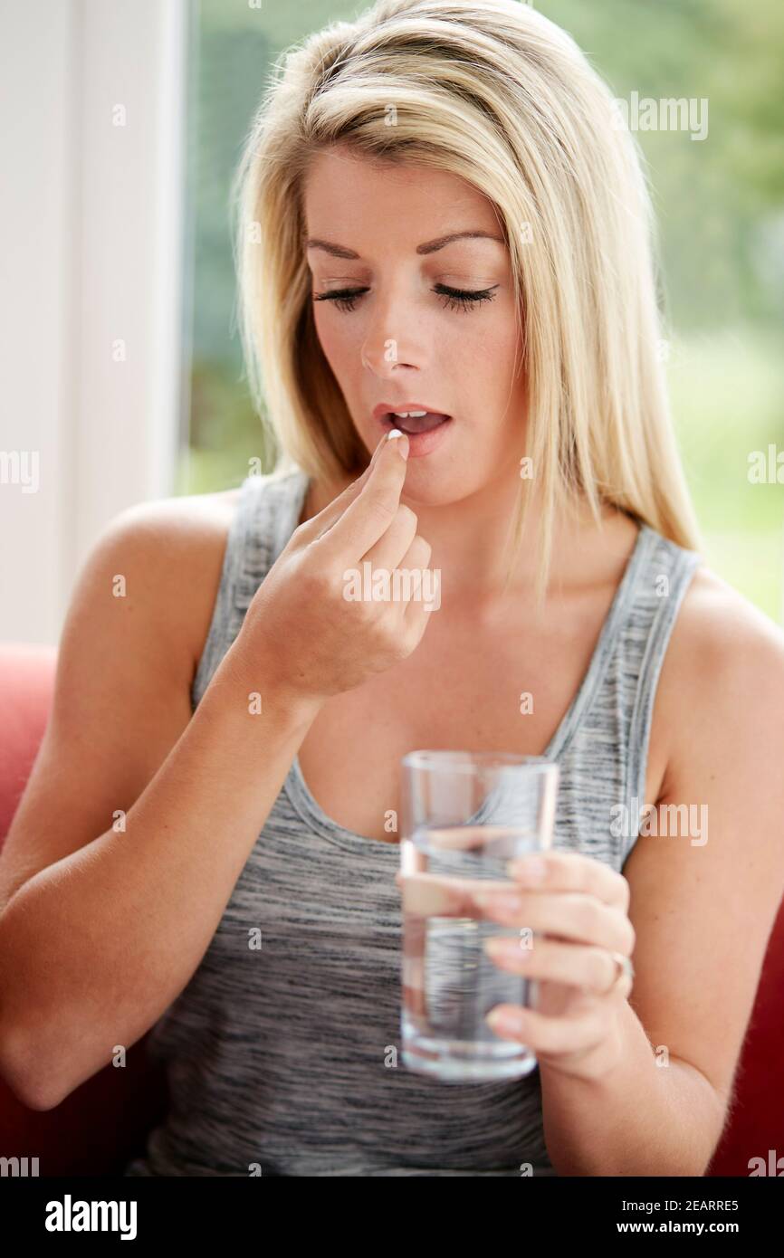 Taking tablets hi-res stock photography and images - Alamy