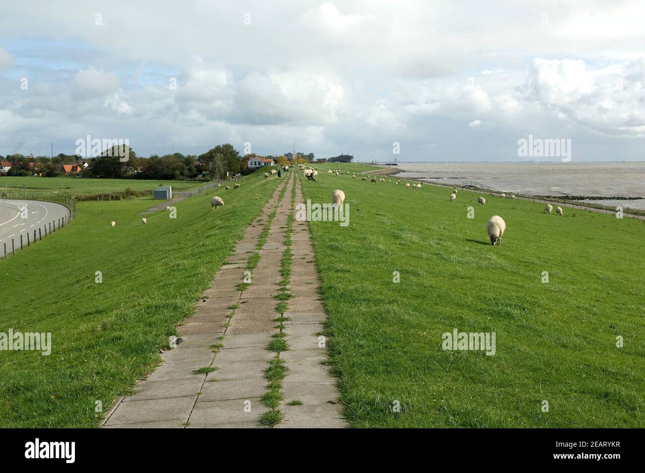 Nordsee wattenmeer ebbe deich hi-res stock photography and images - Alamy