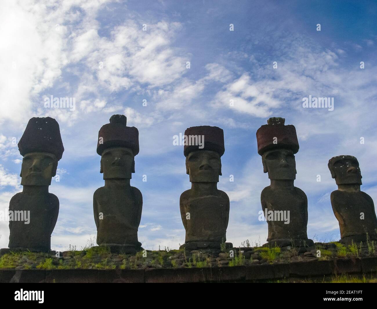 Moai statues history hi-res stock photography and images - Alamy
