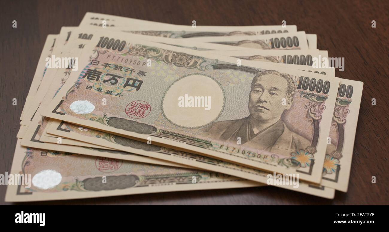 Japanese Yen banknote in stack Stock Photo - Alamy