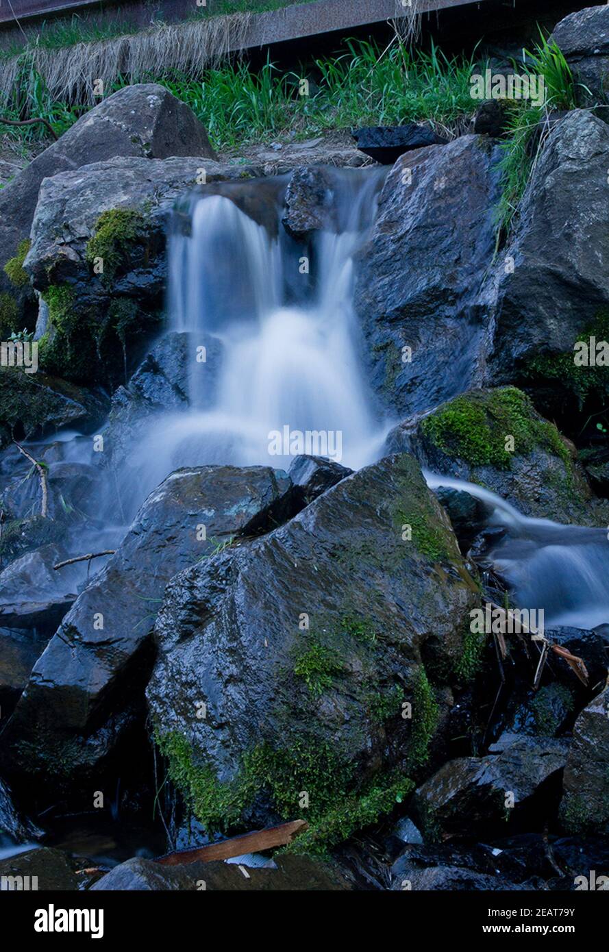 Small cave waterfall hi-res stock photography and images - Alamy