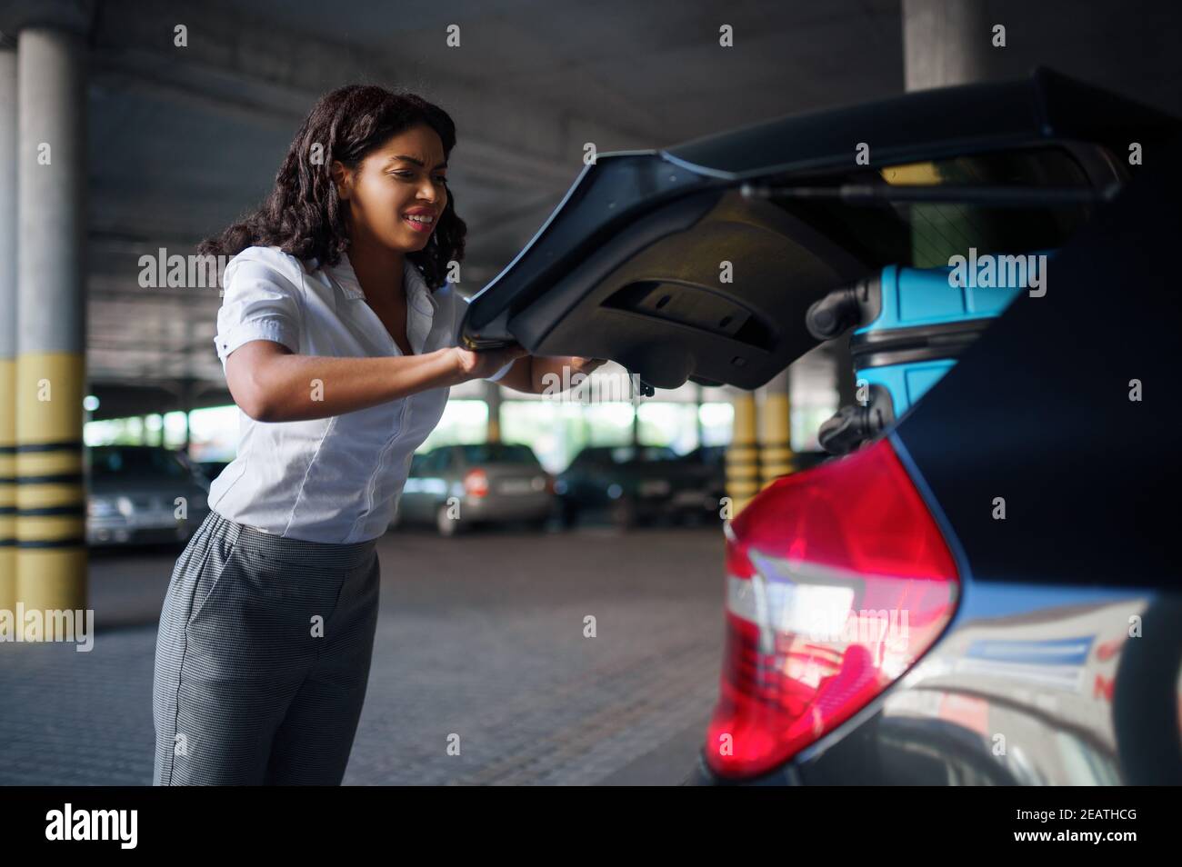 Car parking too close hi-res stock photography and images - Alamy