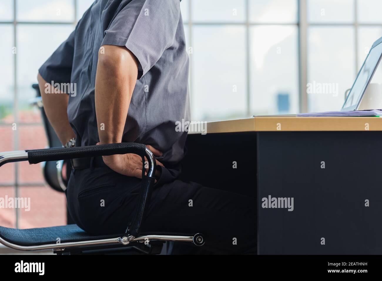 Shoulder pain and computer hi-res stock photography and images - Alamy