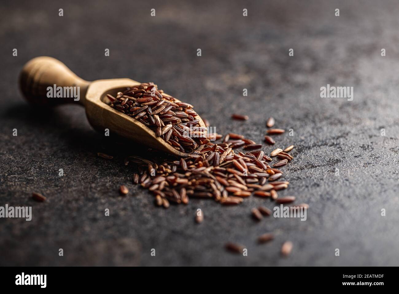 Red raw rice hi-res stock photography and images - Alamy