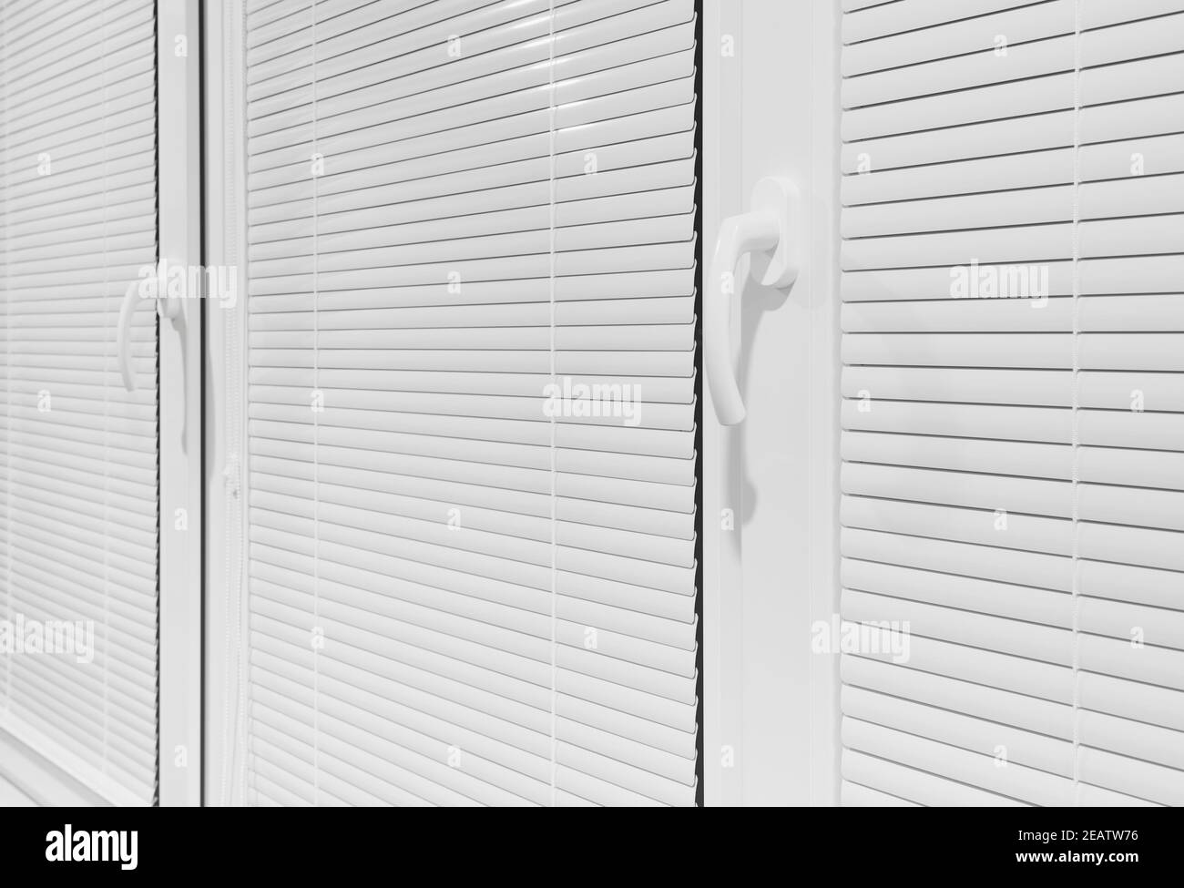 Horizontal shutter hi-res stock photography and images - Alamy