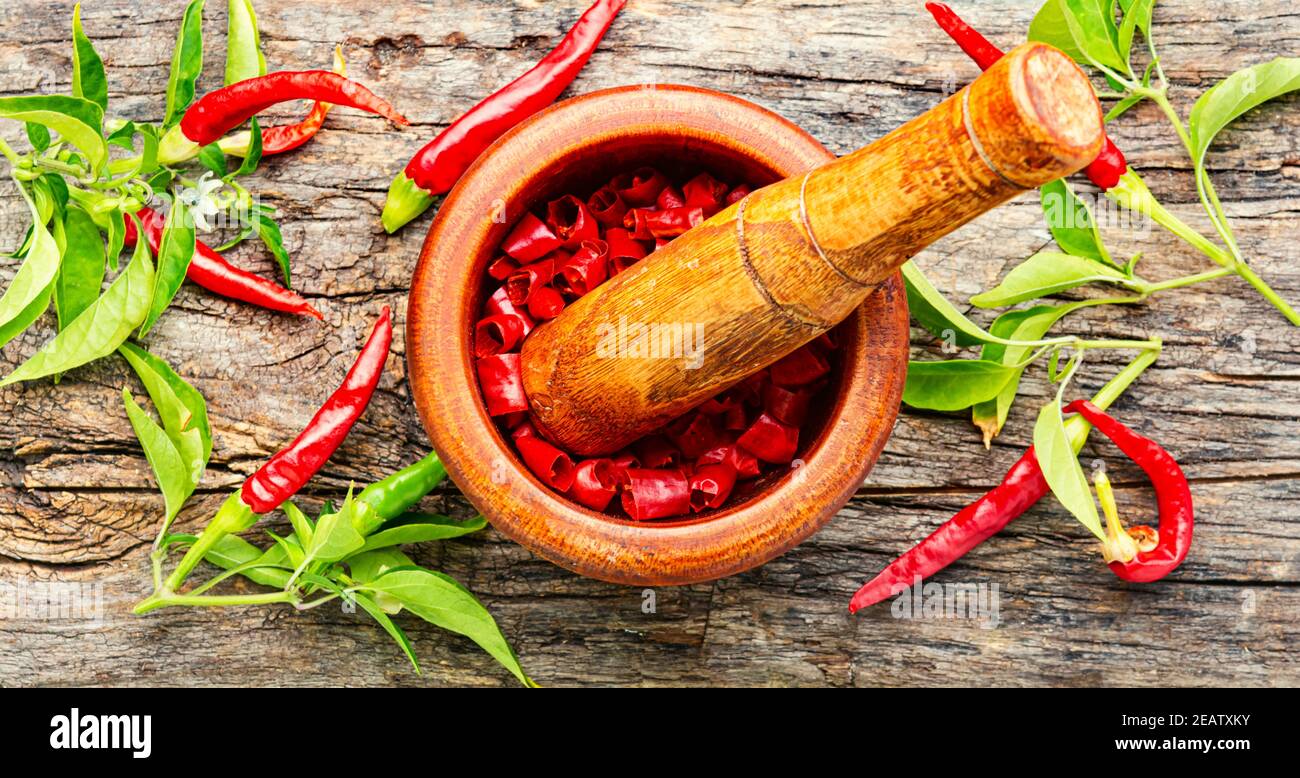 Sliced red chili pepper hi-res stock photography and images - Alamy