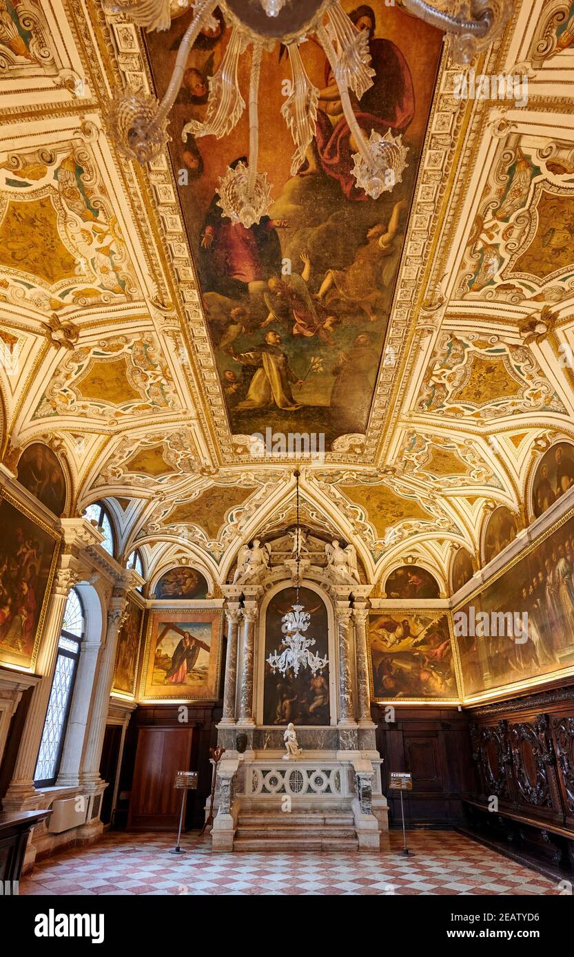 golden ceiling of Chapel inside Basilica dei Santi Giovanni e Paolo ...