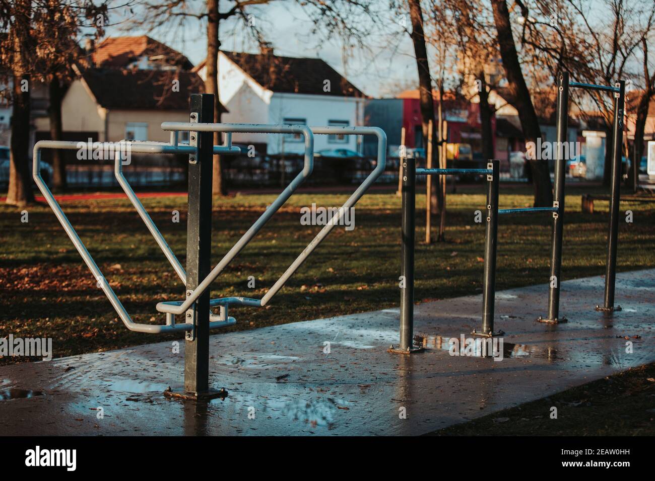 Wet workout area in a park Stock Photo - Alamy
