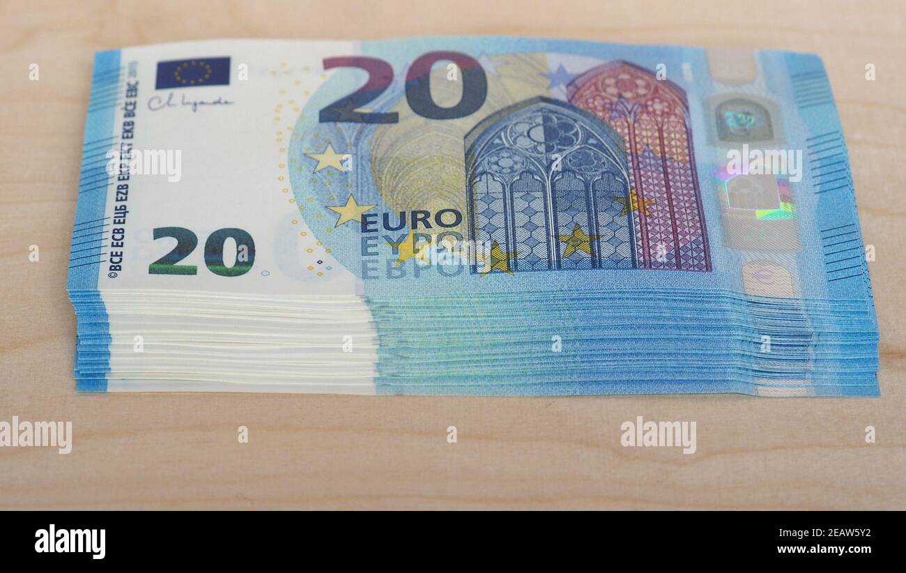 Euro notes and coins, European Union Stock Photo - Alamy