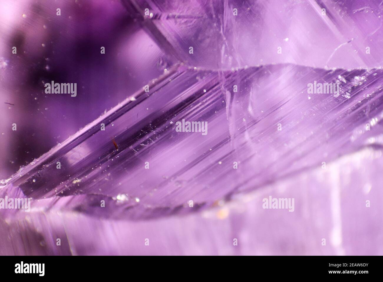 Transparent quartz crystal hi-res stock photography and images - Alamy