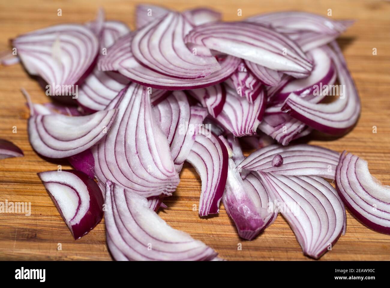 Board onion hi-res stock photography and images - Alamy