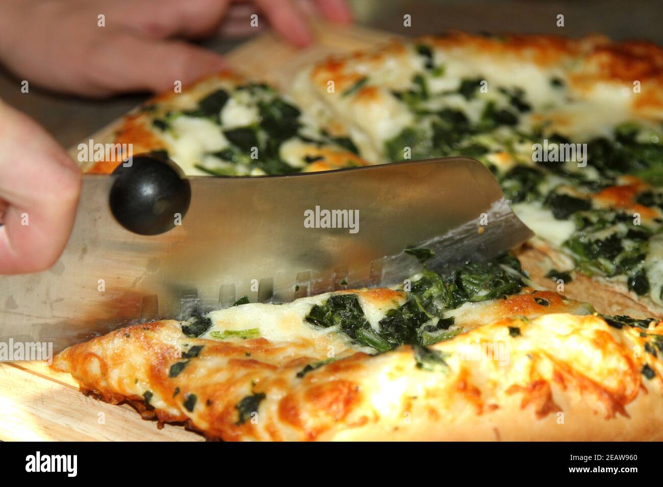 Spinach slices hi-res stock photography and images - Alamy