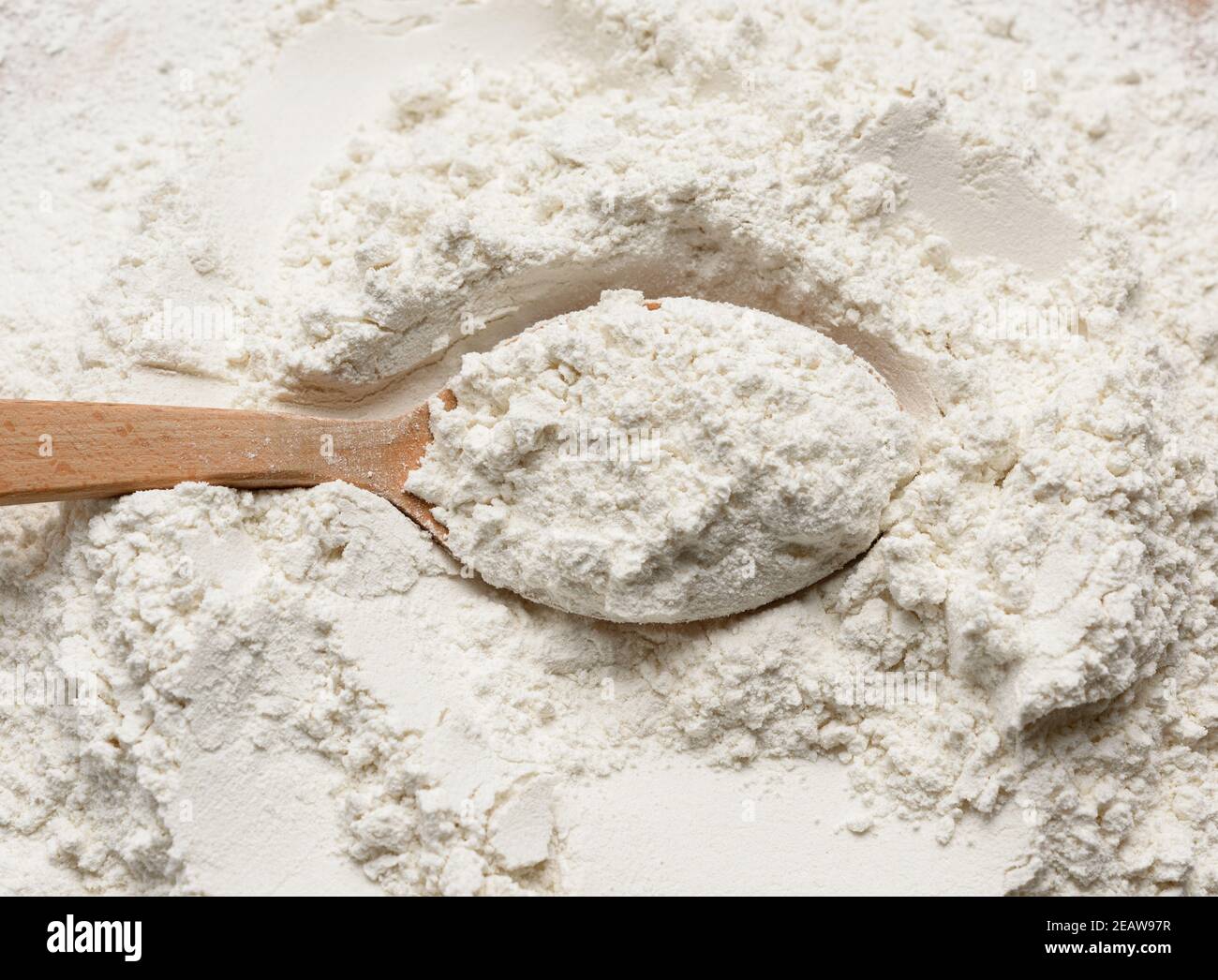 Spoon top hi-res stock photography and images - Alamy