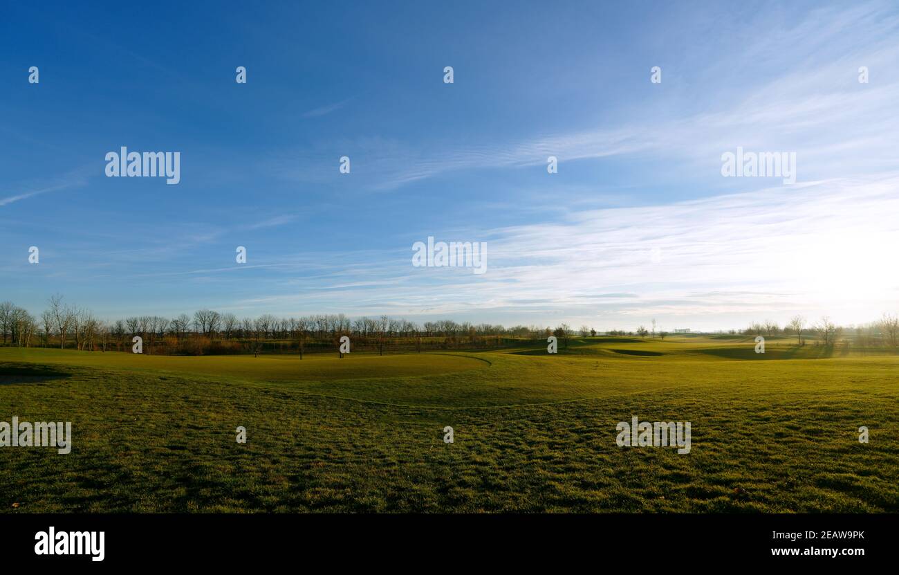 Golf course grass hi-res stock photography and images - Alamy