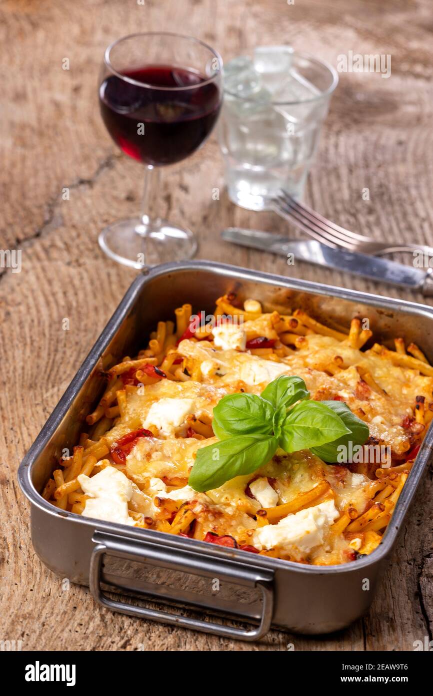 Red wine pasta hi-res stock photography and images - Alamy