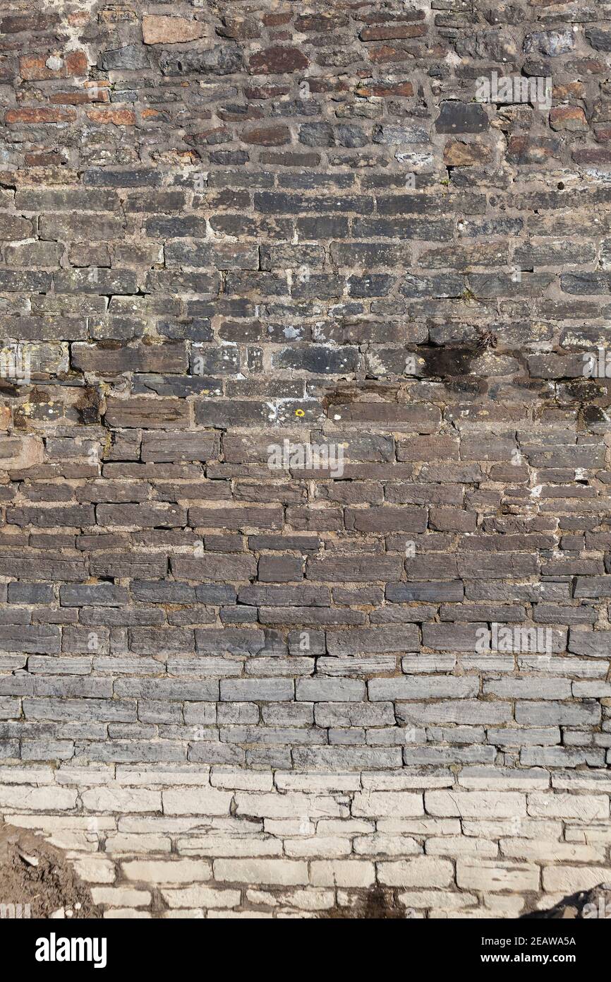 Large brick texture hi-res stock photography and images - Alamy