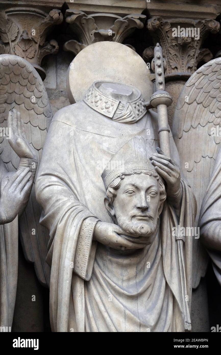 Saint Denis holding his head, Portal of the Virgin, Notre Dame ...